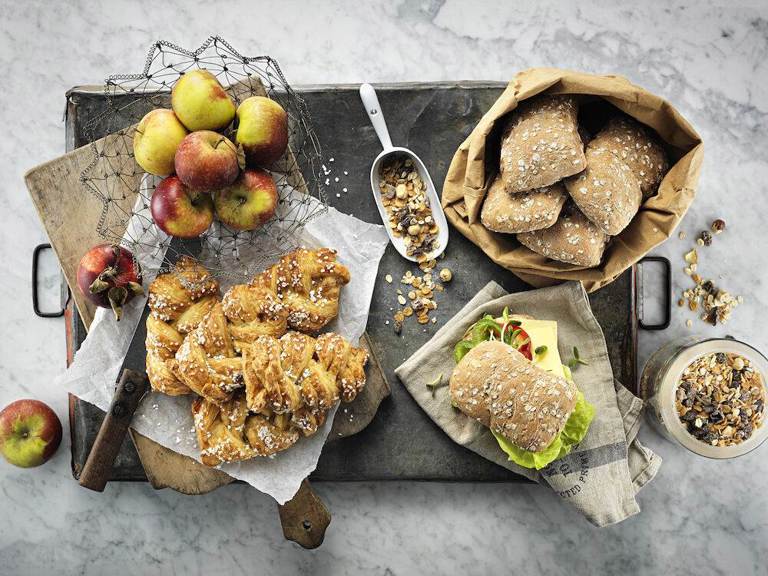 Danish pastry with apple filling | Lantmännen Unibake